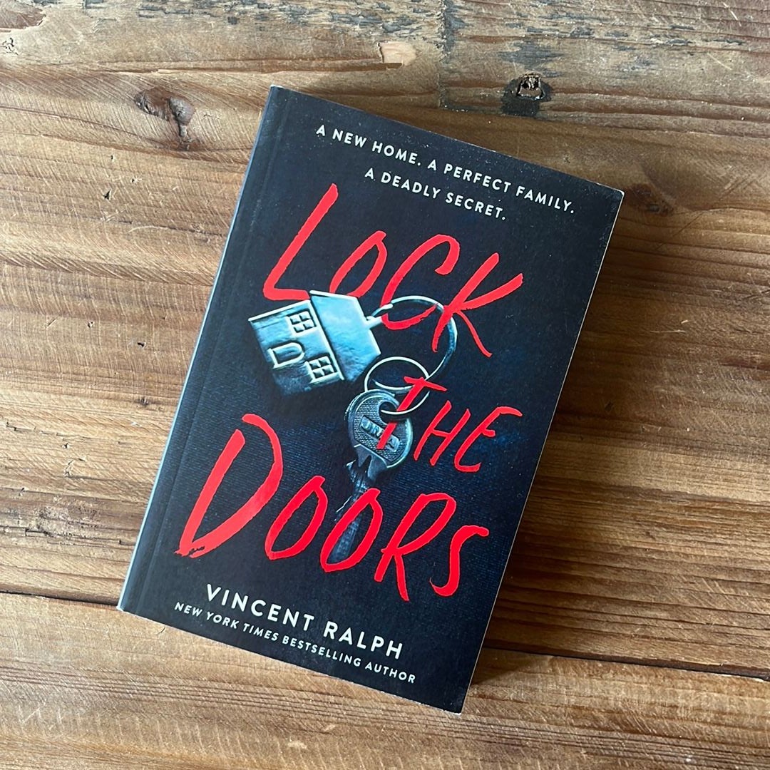 Lock the Doors by Vincent Ralph, Paperback | Pangobooks