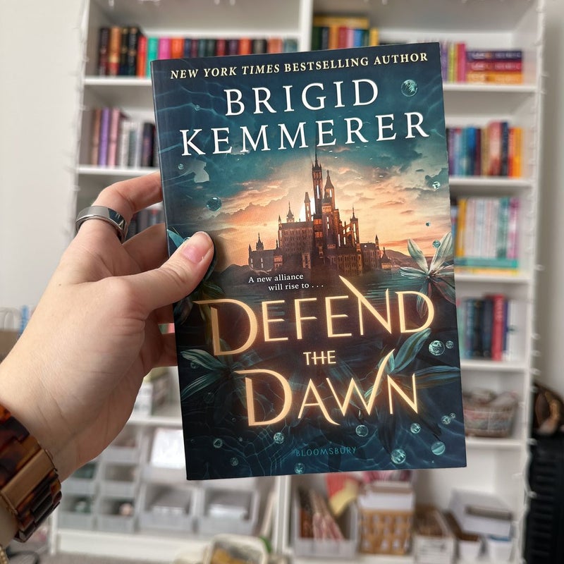 Defend the Dawn by Brigid Kemmerer, Paperback | Pangobooks
