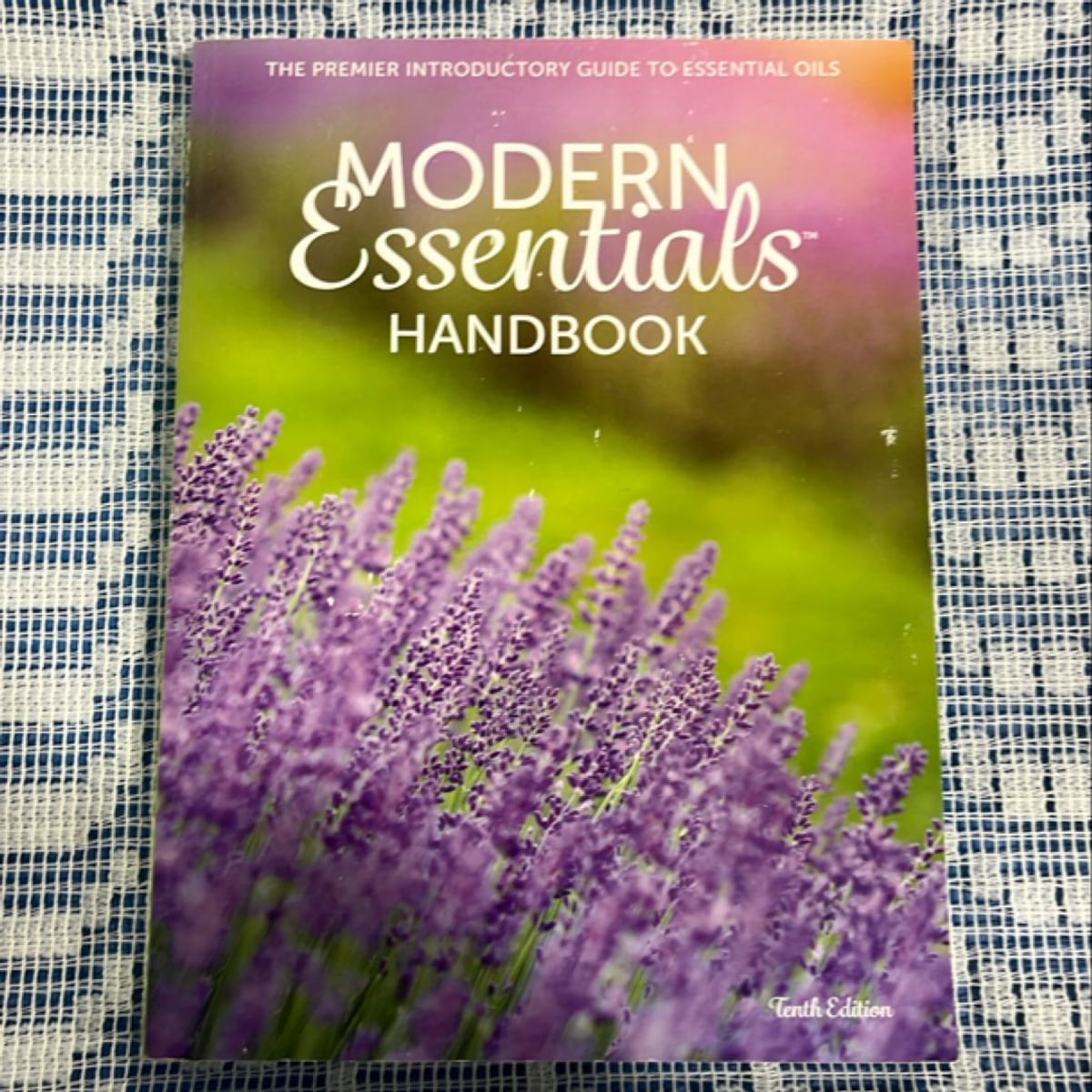 Modern Essentials HANDBOOK by AromaTools