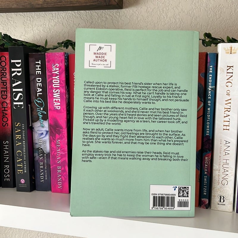 Reid by Maddie Wade, Paperback | Pangobooks