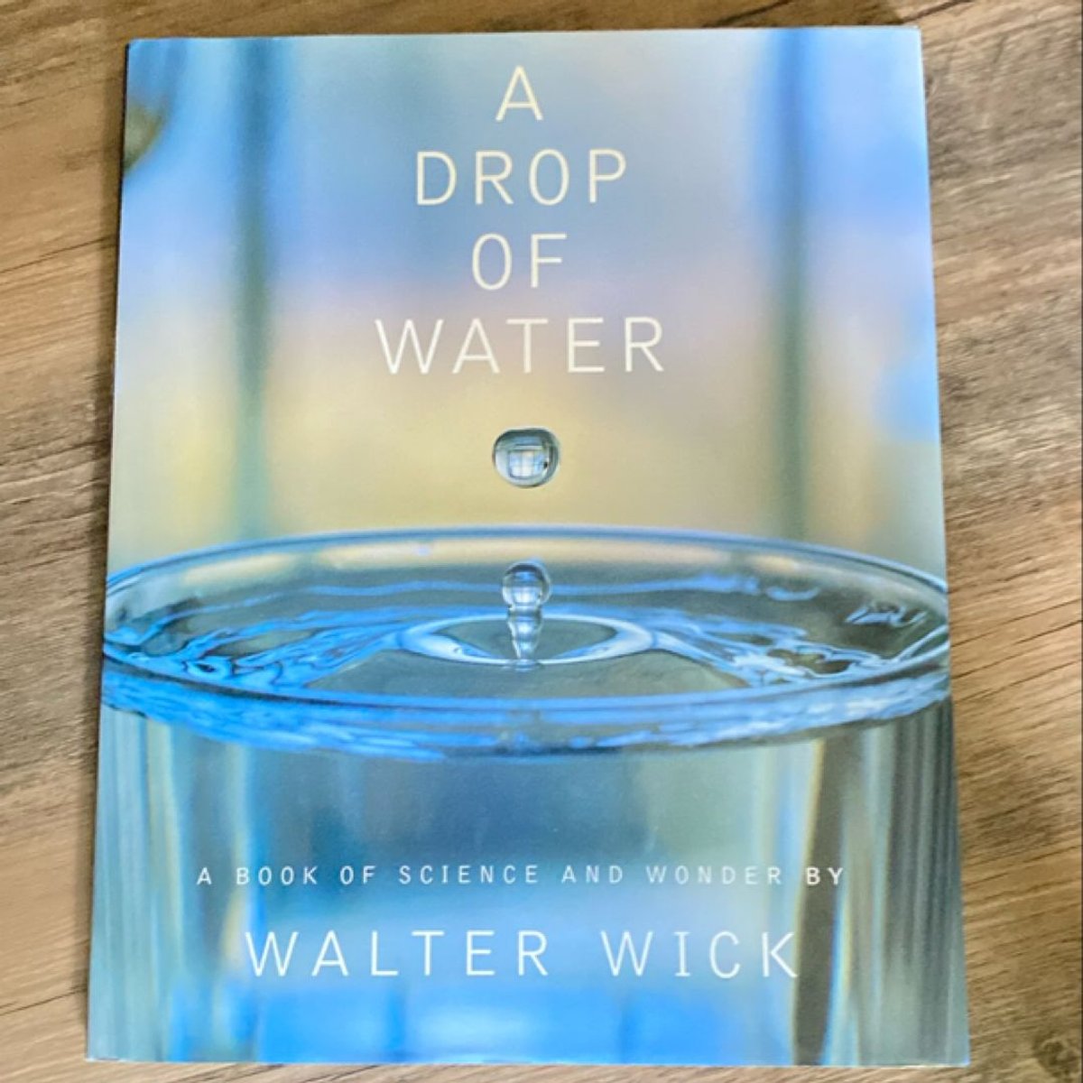 Library Book: a Drop of Water by National Geographic Learning