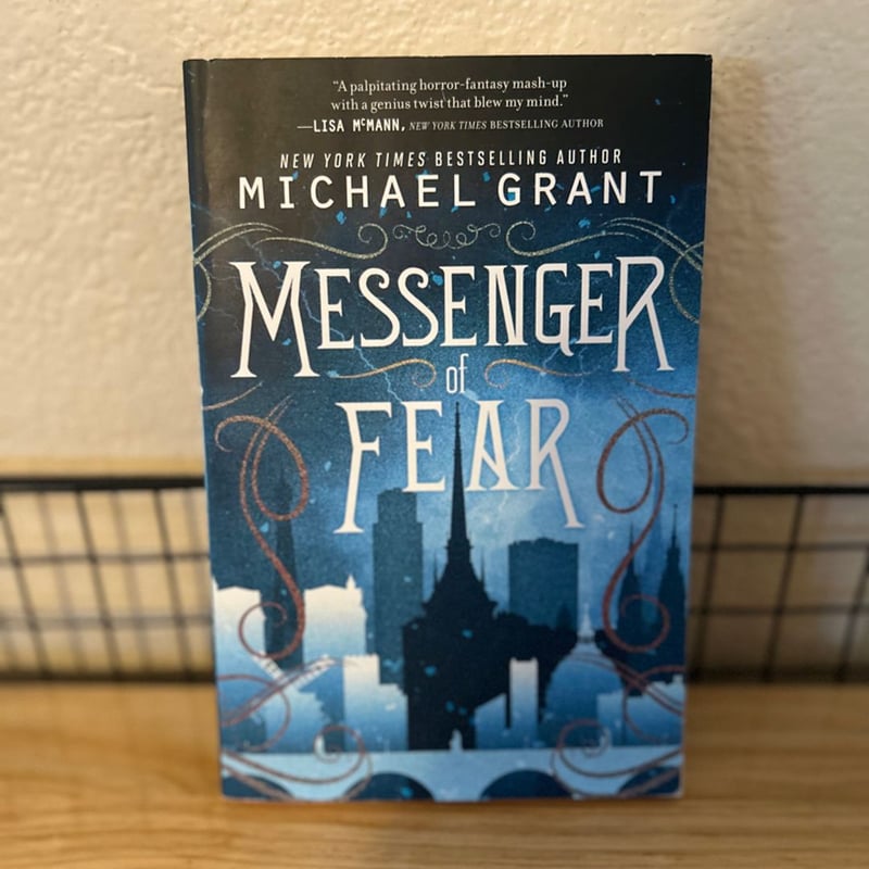 Messenger of Fear by Michael Grant , Paperback | Pangobooks
