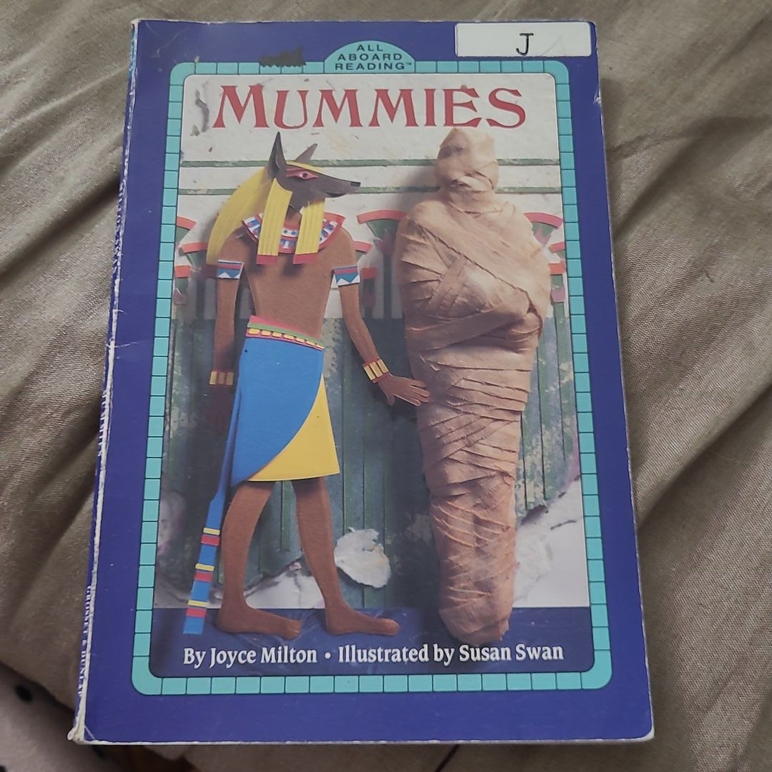 Mummies by Joyce Milton, Paperback | Pangobooks