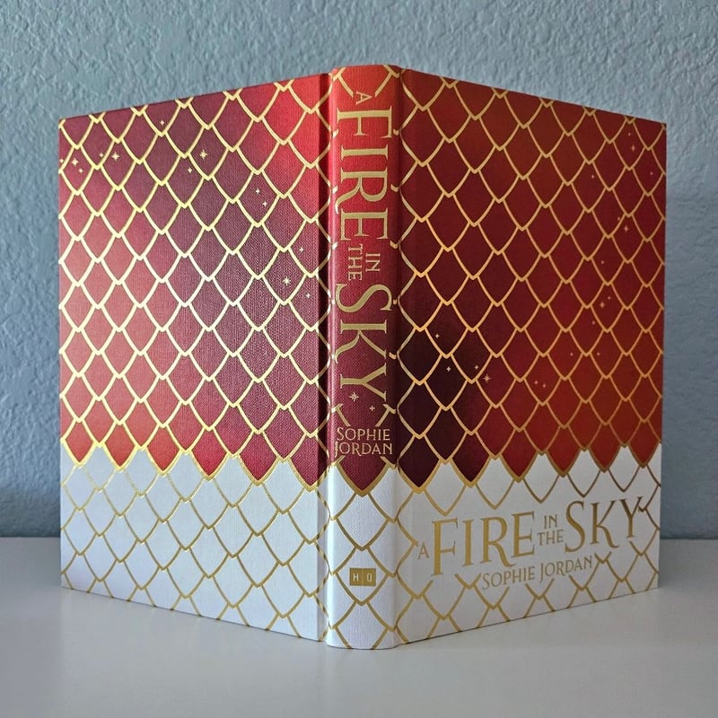A Fire In The Sky SIGNED by Sophie Jordan NEW Fairyloot Exclusive ...