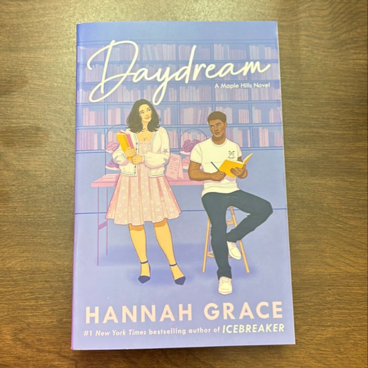 Daydream by Hannah Grace, Paperback | Pangobooks