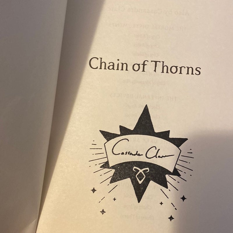 Chain Of Thorns and Chain Of Iron Fairyloot by Cassandra Clare ...