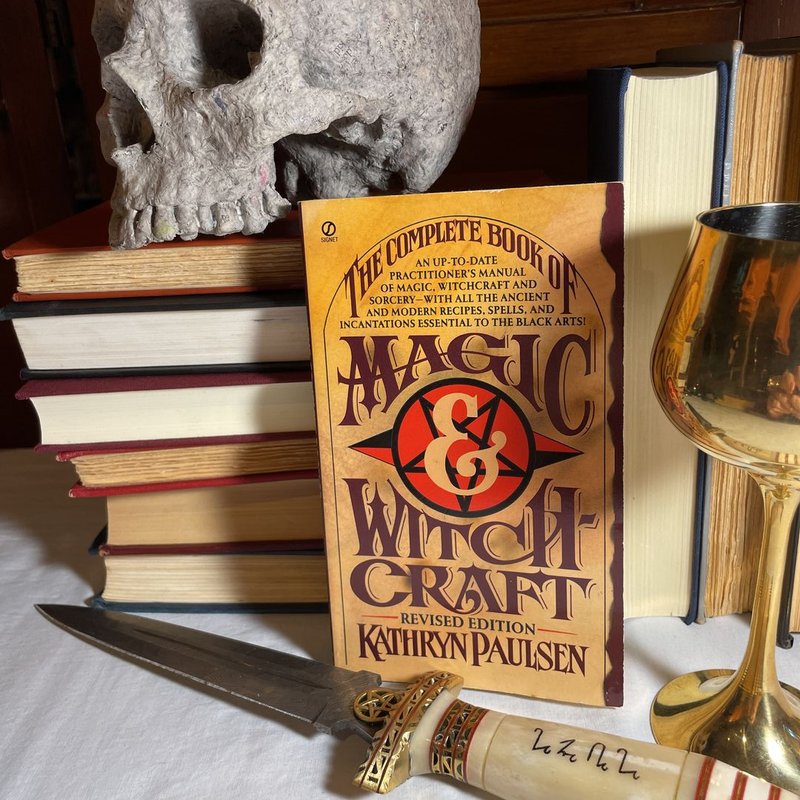 The Complete Book of Magic & Witchcraft by Kathryn Paulsen, Paperback ...