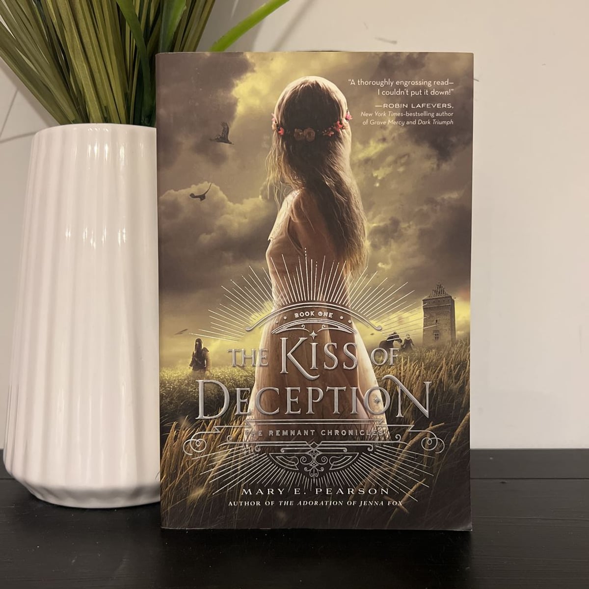 The Kiss of Deception by Mary E. Pearson, Paperback | Pangobooks