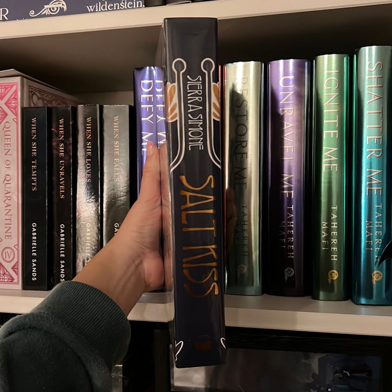 Salt Kiss by Sierra Simone, Hardcover | Pangobooks