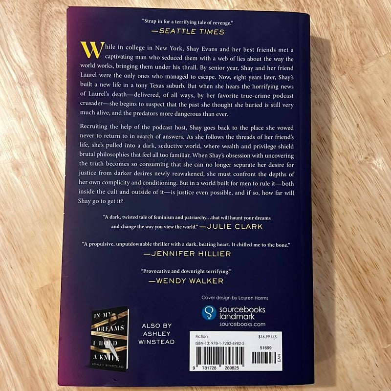 The Last Housewife by Ashley Winstead, Paperback | Pangobooks