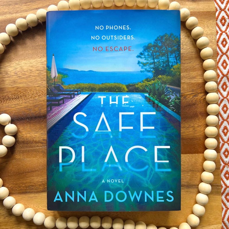 The Safe Place by Anna Downes, Hardcover | Pangobooks