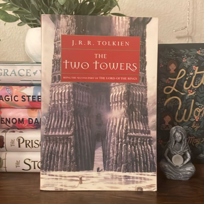 The Two Towers by J. R. R. Tolkien, Paperback | Pangobooks
