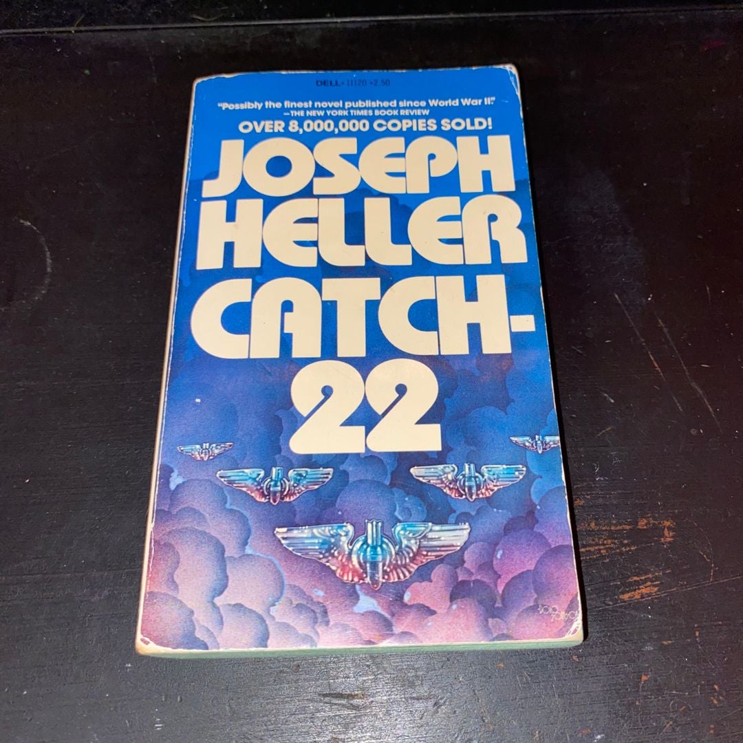 Catch-22 by Joseph Heller, Paperback | Pangobooks