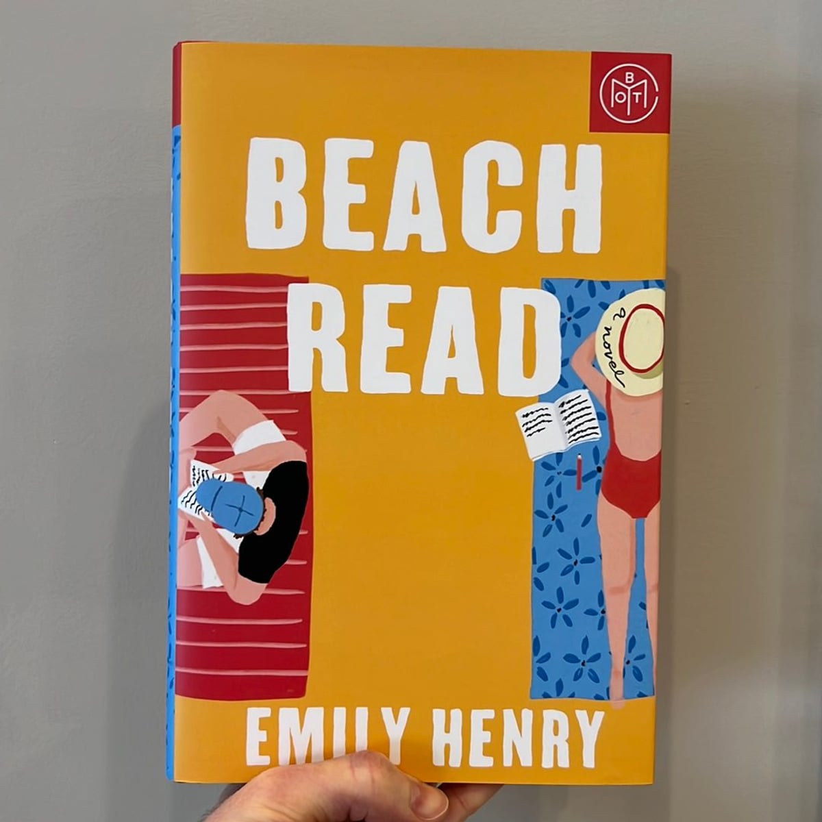 Beach Read by Emily Henry , Hardcover | Pangobooks