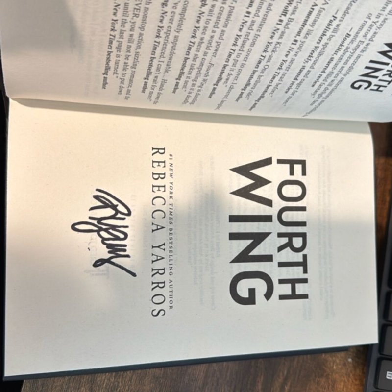 Fourth Wing by Rebecca Yarros, Hardcover | Pangobooks