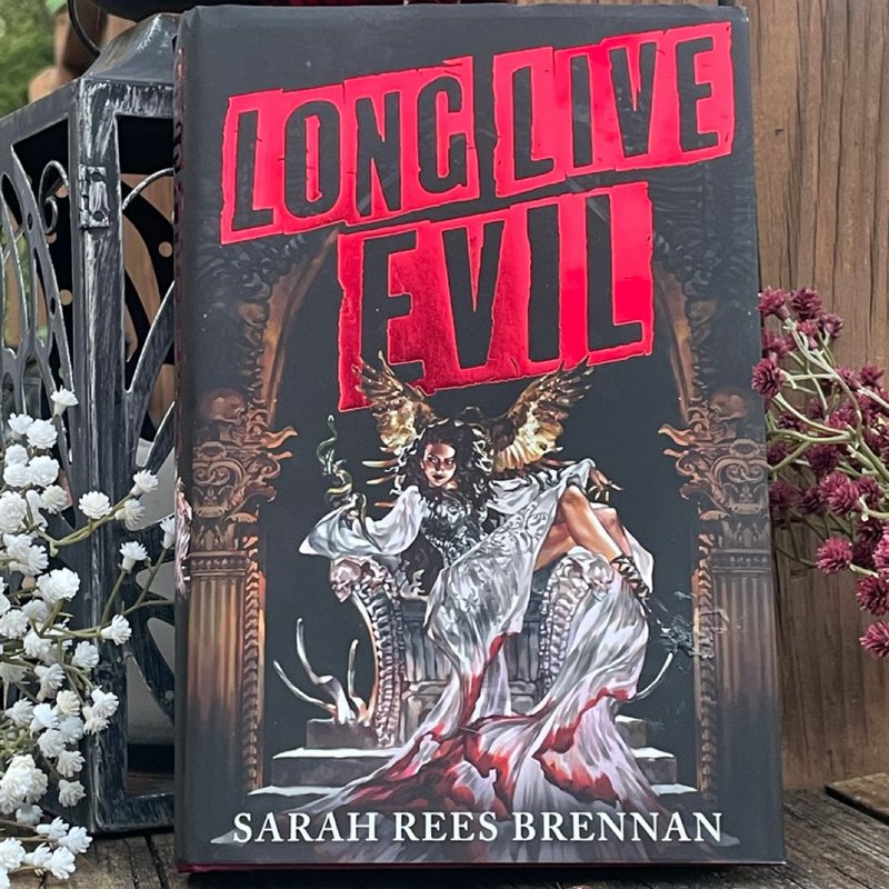 Long Live Evil by Sarah Rees Brennan, Hardcover | Pangobooks