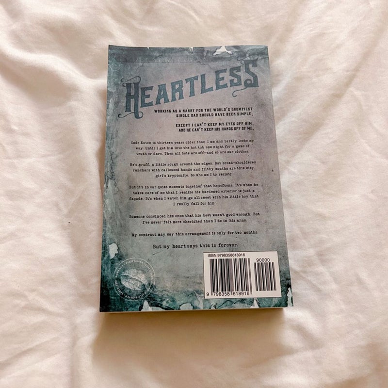 Heartless (Out of print cover) by Elsie Silver, Paperback | Pangobooks