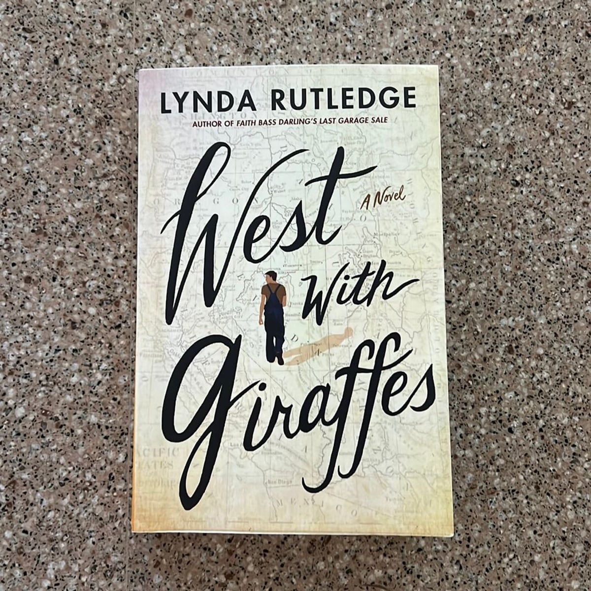 West with Giraffes by Lynda Rutledge, Paperback | Pangobooks