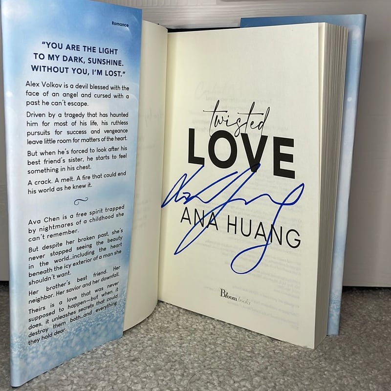 Twisted Love by Ana Huang, Hardcover | Pangobooks