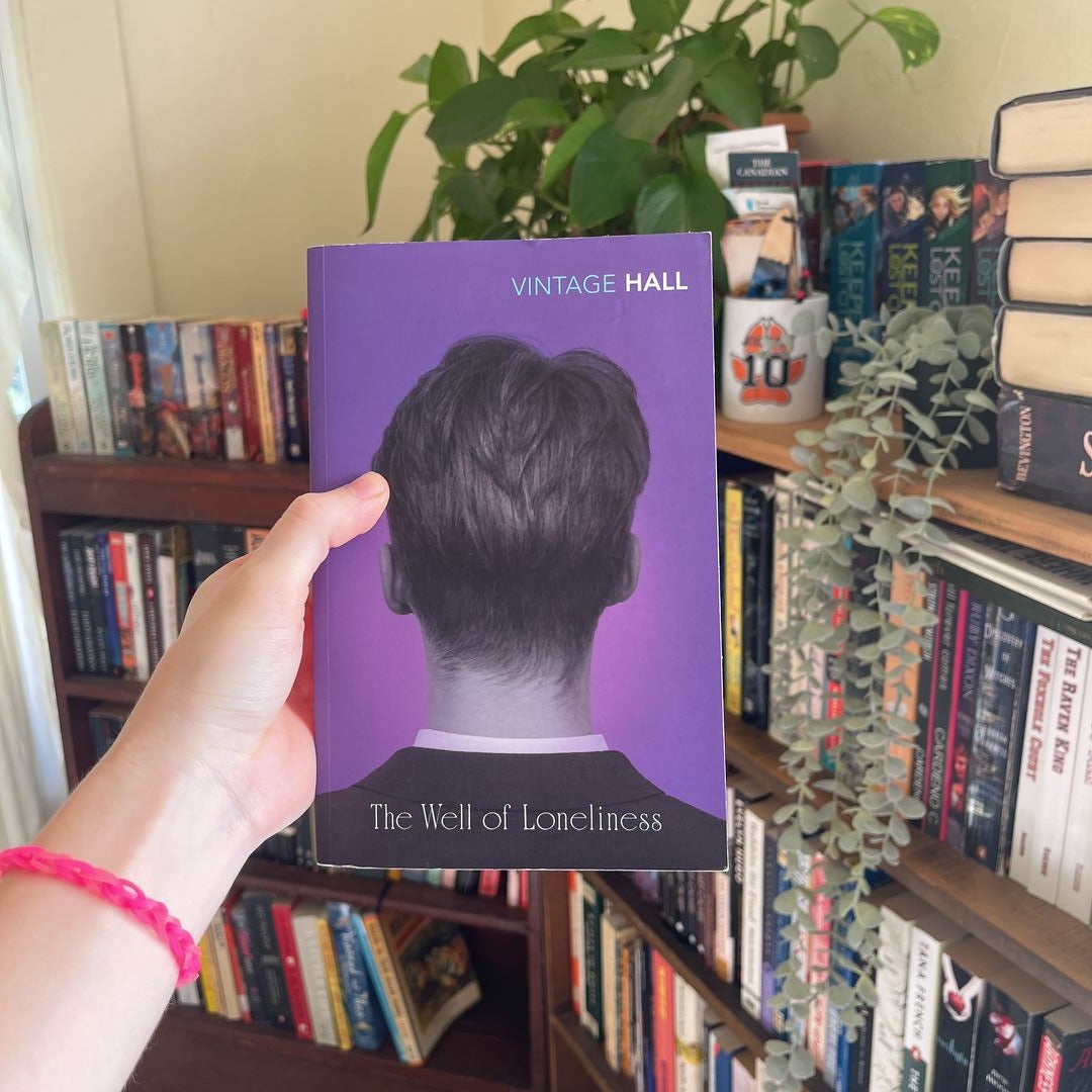 The Well of Loneliness by Radclyffe Hall, Paperback | Pangobooks