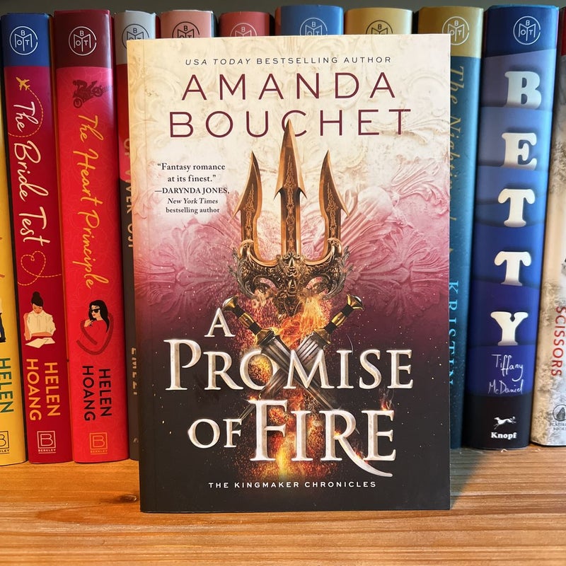 A Promise of Fire by Amanda Bouchet, Paperback | Pangobooks