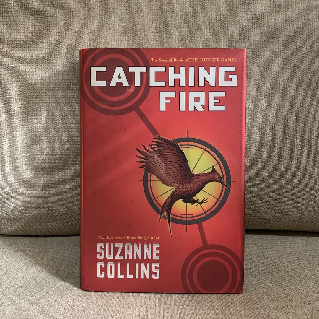 Catching Fire by Suzanne Collins, Hardcover | Pangobooks