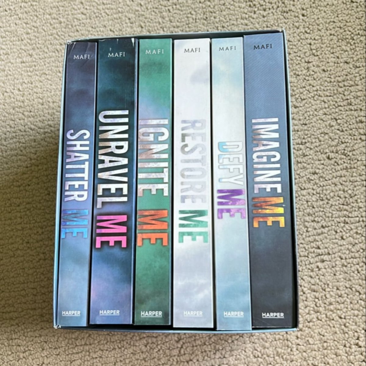 Shatter Me Series 6-Book Box Set by Tahereh Mafi