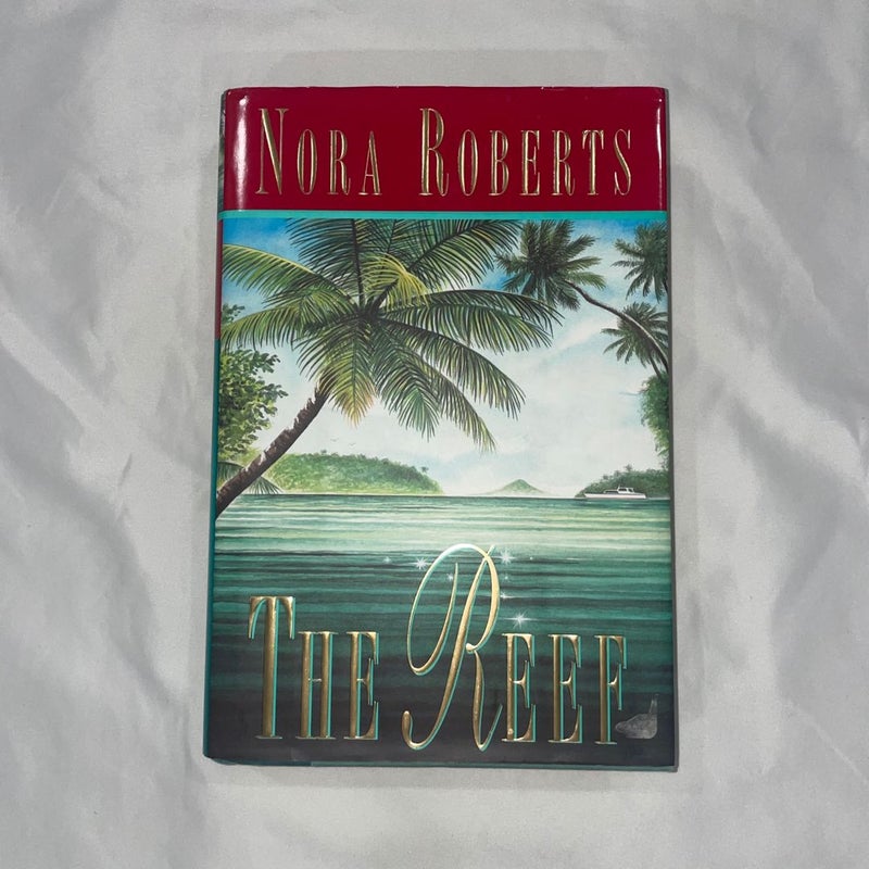 The Reef by Nora Roberts , Hardcover | Pangobooks