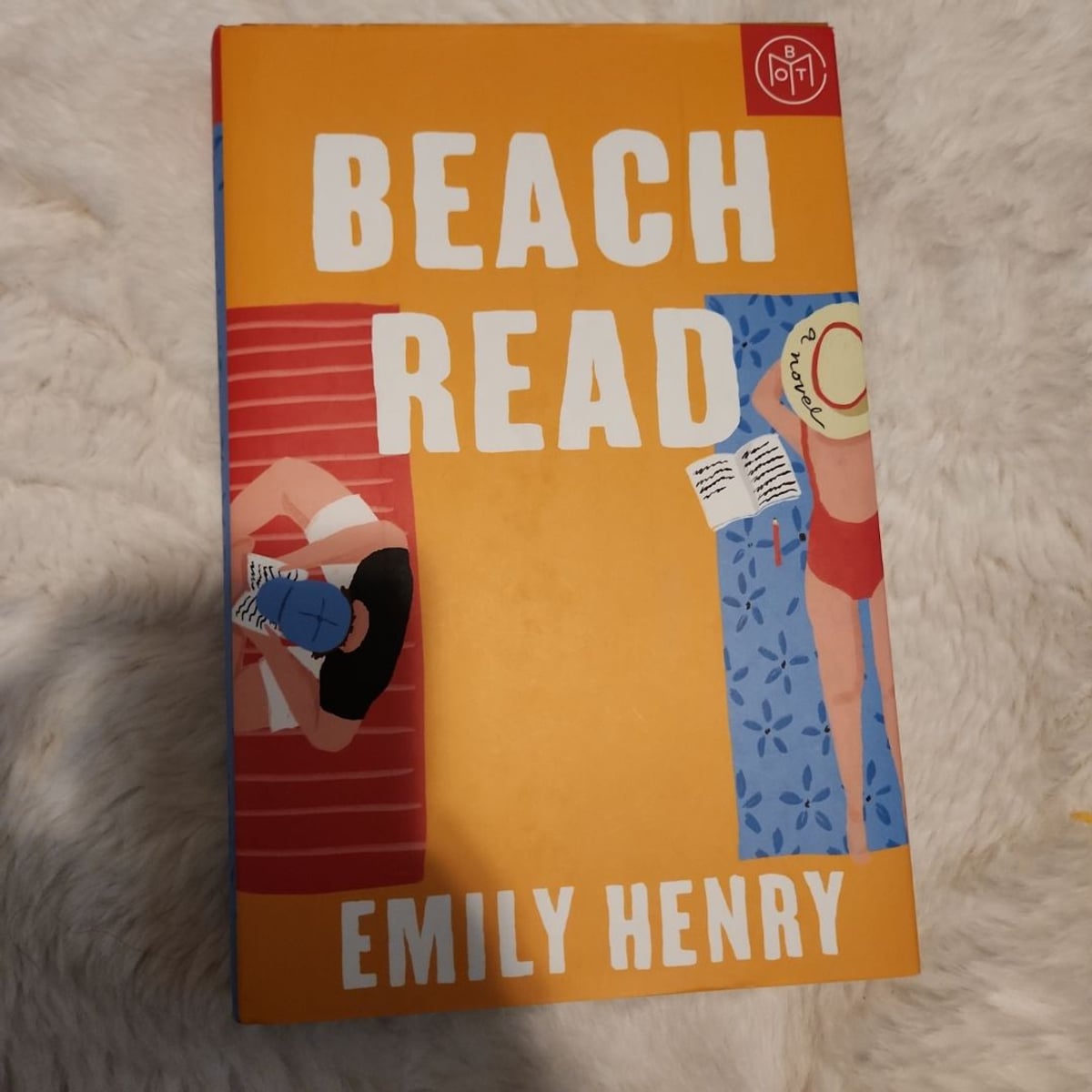 Beach Read by Emily Henry, Hardcover | Pangobooks