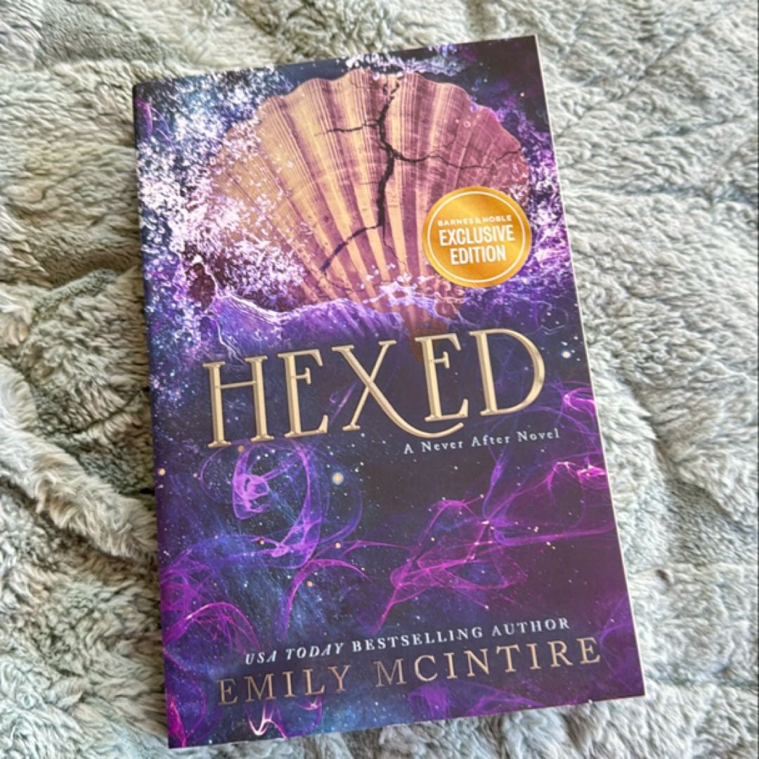 Hexed by Emily Mcintire, Paperback | Pangobooks