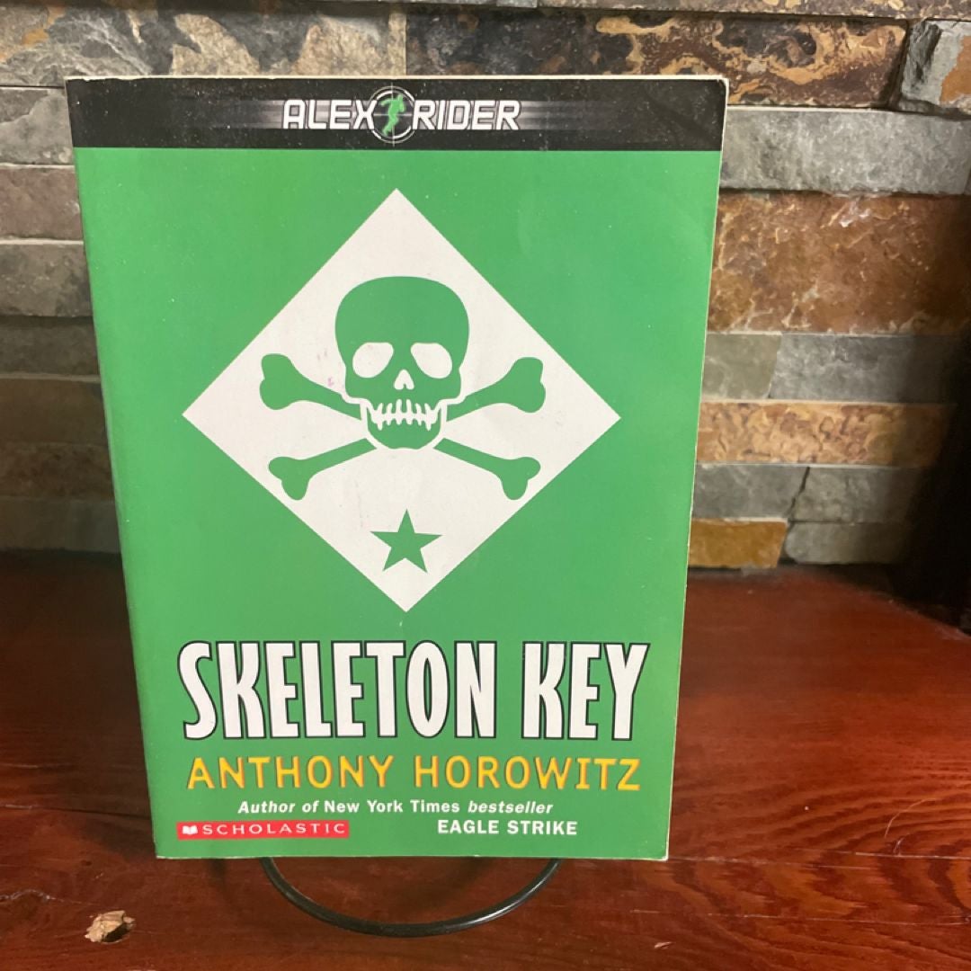 Skeleton Key by Anthony Horowitz, Paperback | Pangobooks