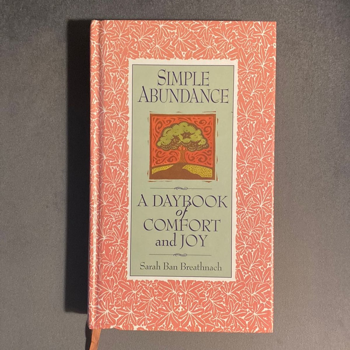 Simple Abundance by Sarah Ban Breathnach, Hardcover | Pangobooks