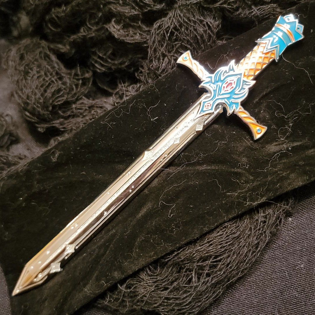 Ascalon Sword Replica by Illumicrate , Paperback | Pangobooks