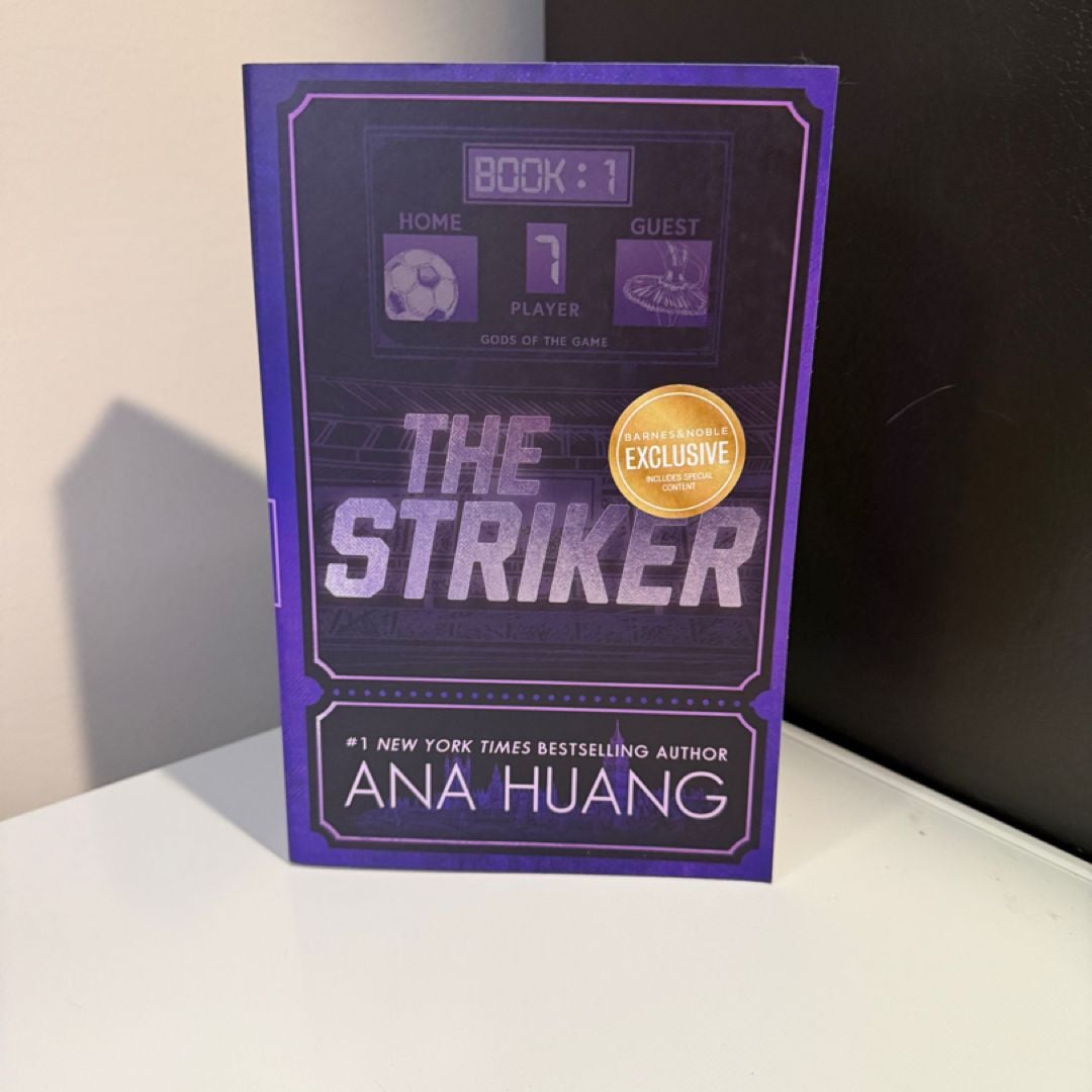 The Striker by Ana Huang, Paperback | Pangobooks