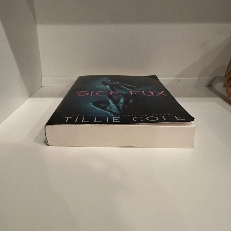 Sick Fux Tillie Cole OOP cover by Tillie Cole, Paperback | Pangobooks