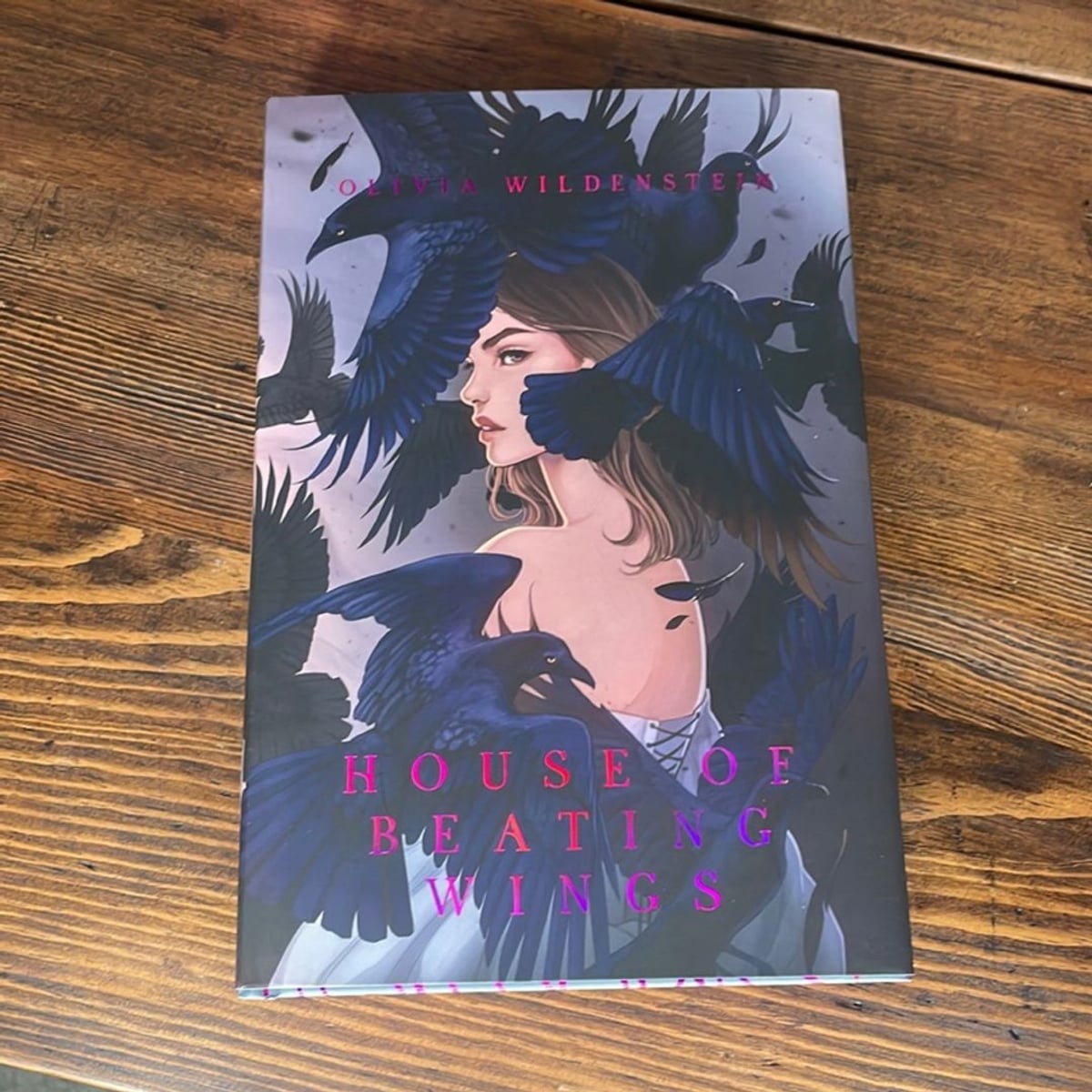 House of Beating Wings by Olivia Wildenstein, Hardcover | Pangobooks