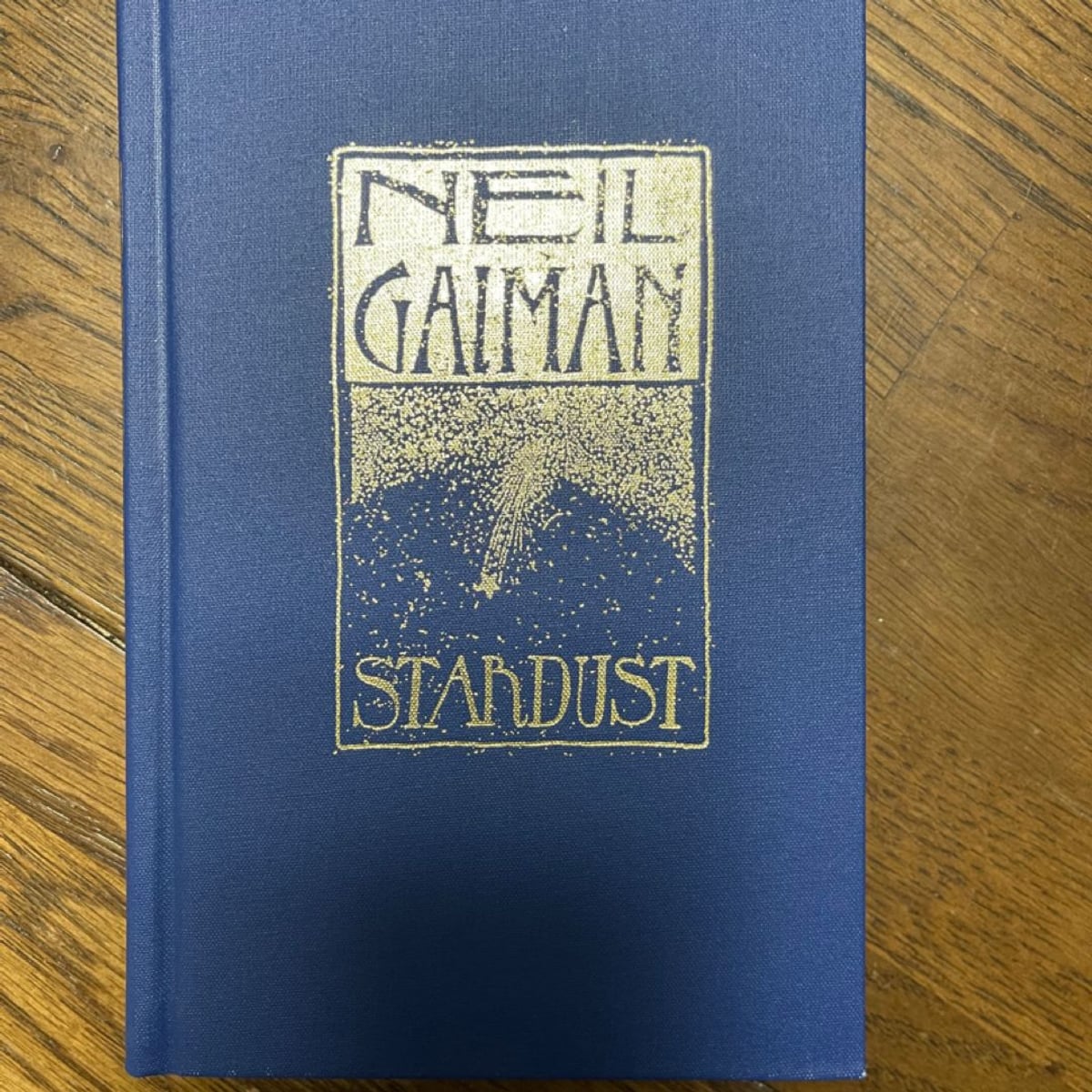 Stardust: the Gift Edition by Neil Gaiman, Hardcover | Pangobooks