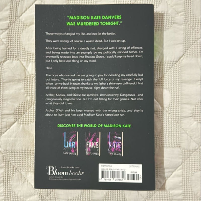 Timber by Tate James, Paperback | Pangobooks