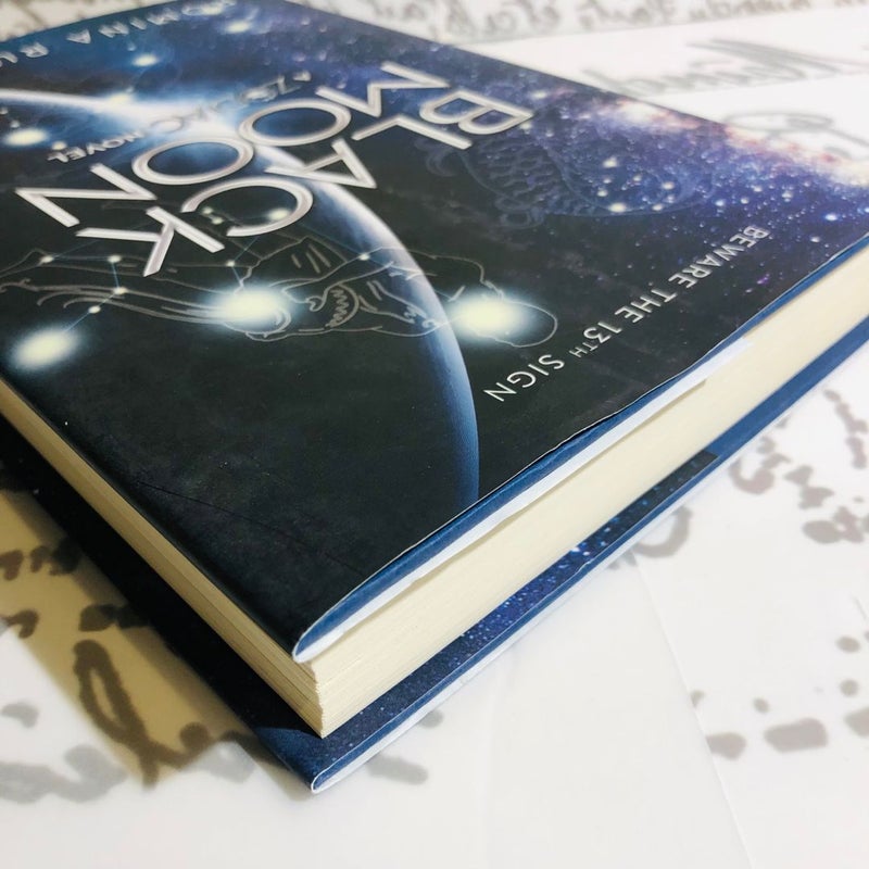 Black Moon by Nikki Loftin, Hardcover | Pangobooks