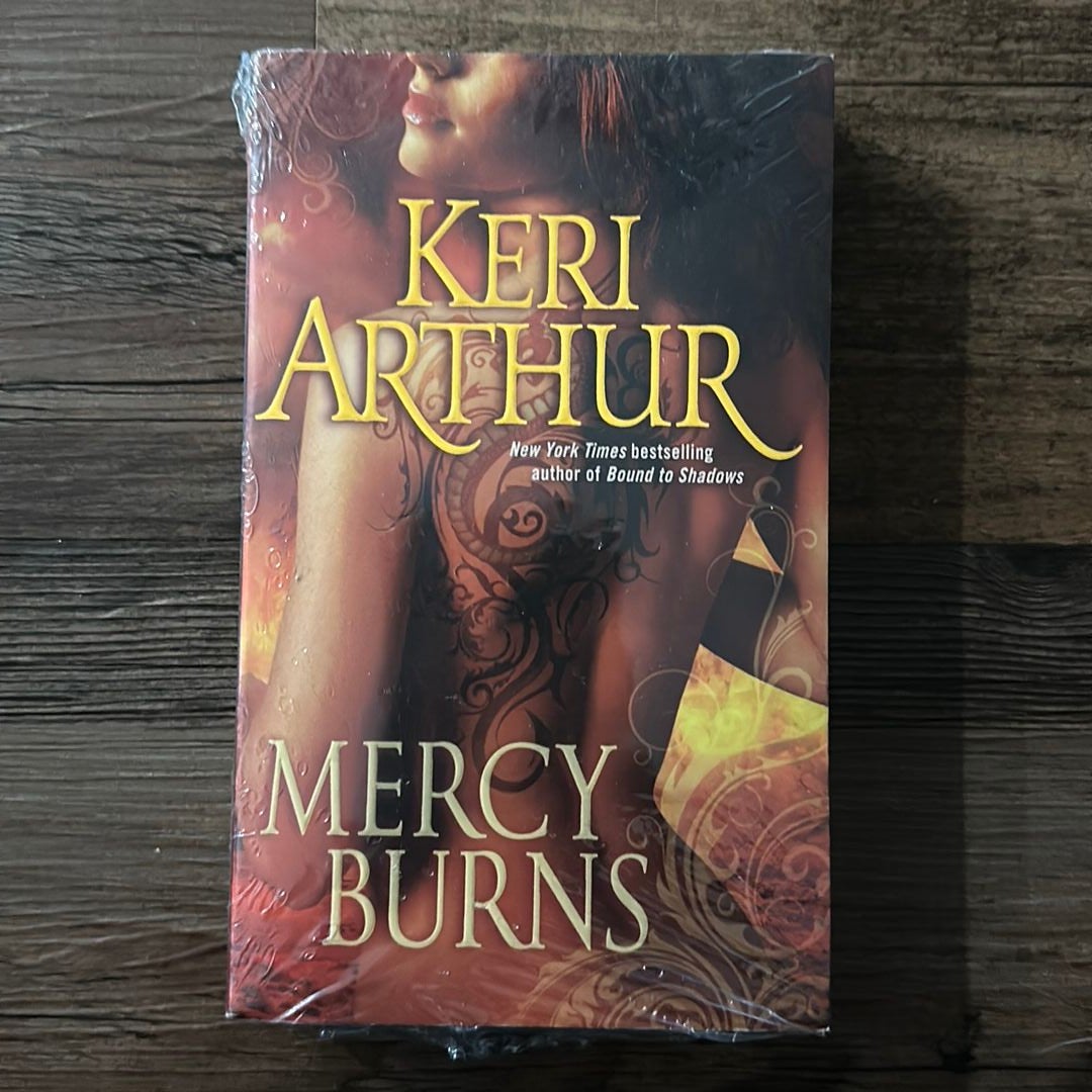 Keri Arthur Mercy Burns (Myth and Magic) by Keri Arthur , Paperback ...