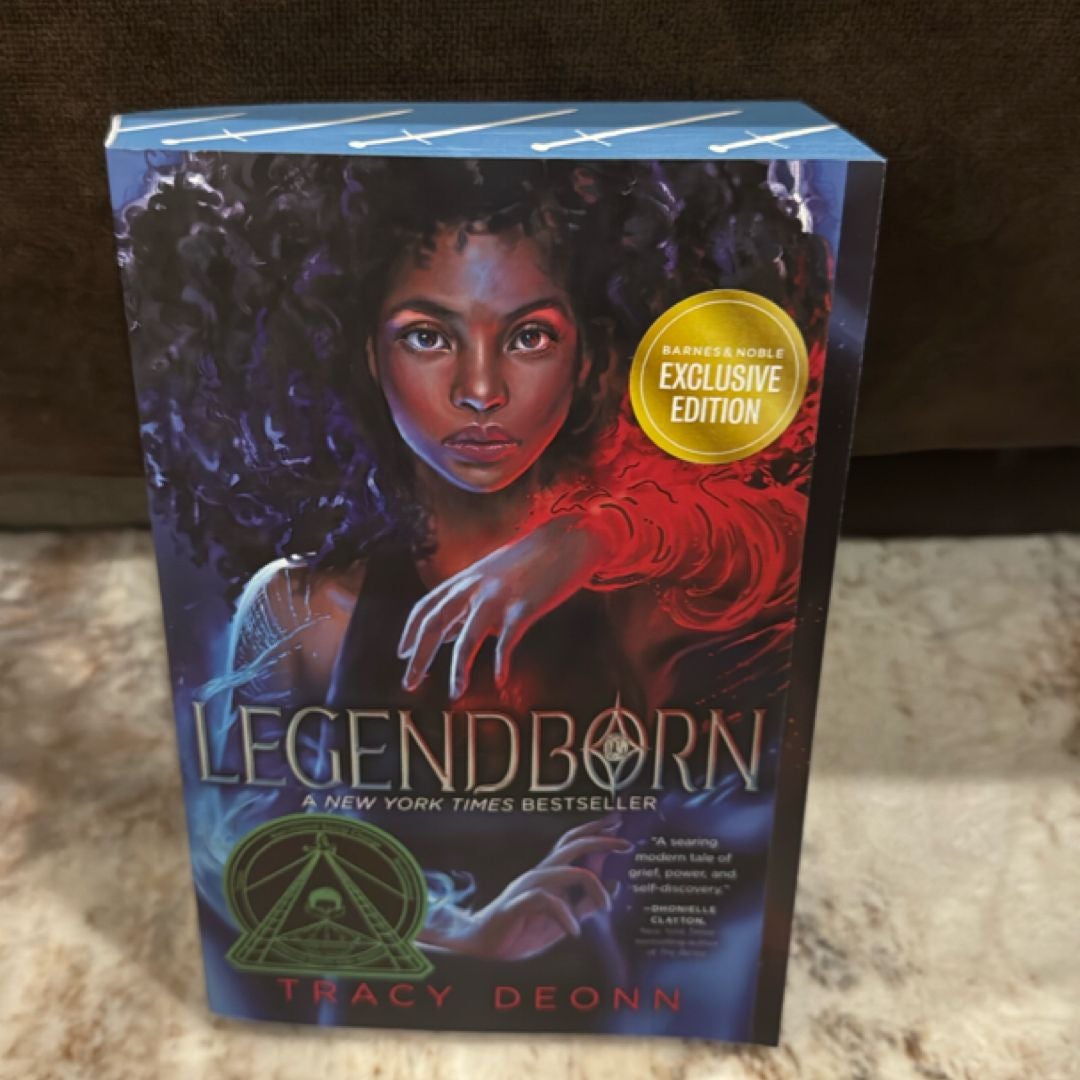Legend Born by Tracy Deon, Paperback | Pangobooks