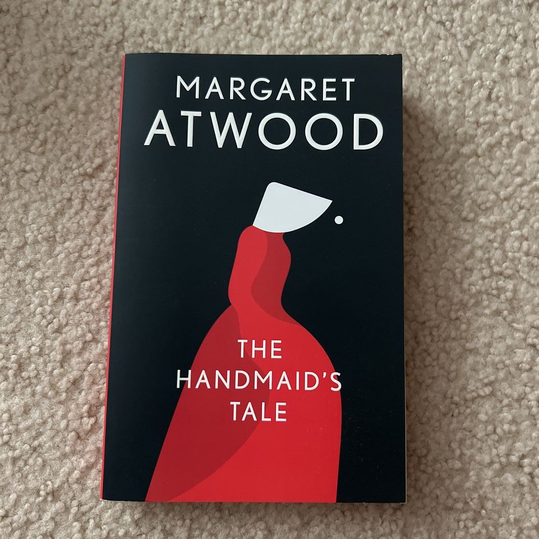 The Handmaids Tale by Margaret Atwood, Paperback | Pangobooks