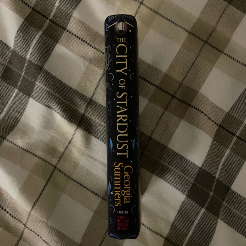 The City of Stardust by Georgia Summers, Hardcover | Pangobooks
