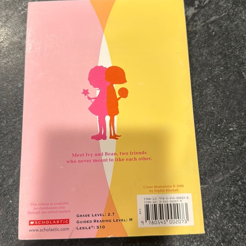 Ivy + Bean by Annie Barrows, Paperback | Pangobooks