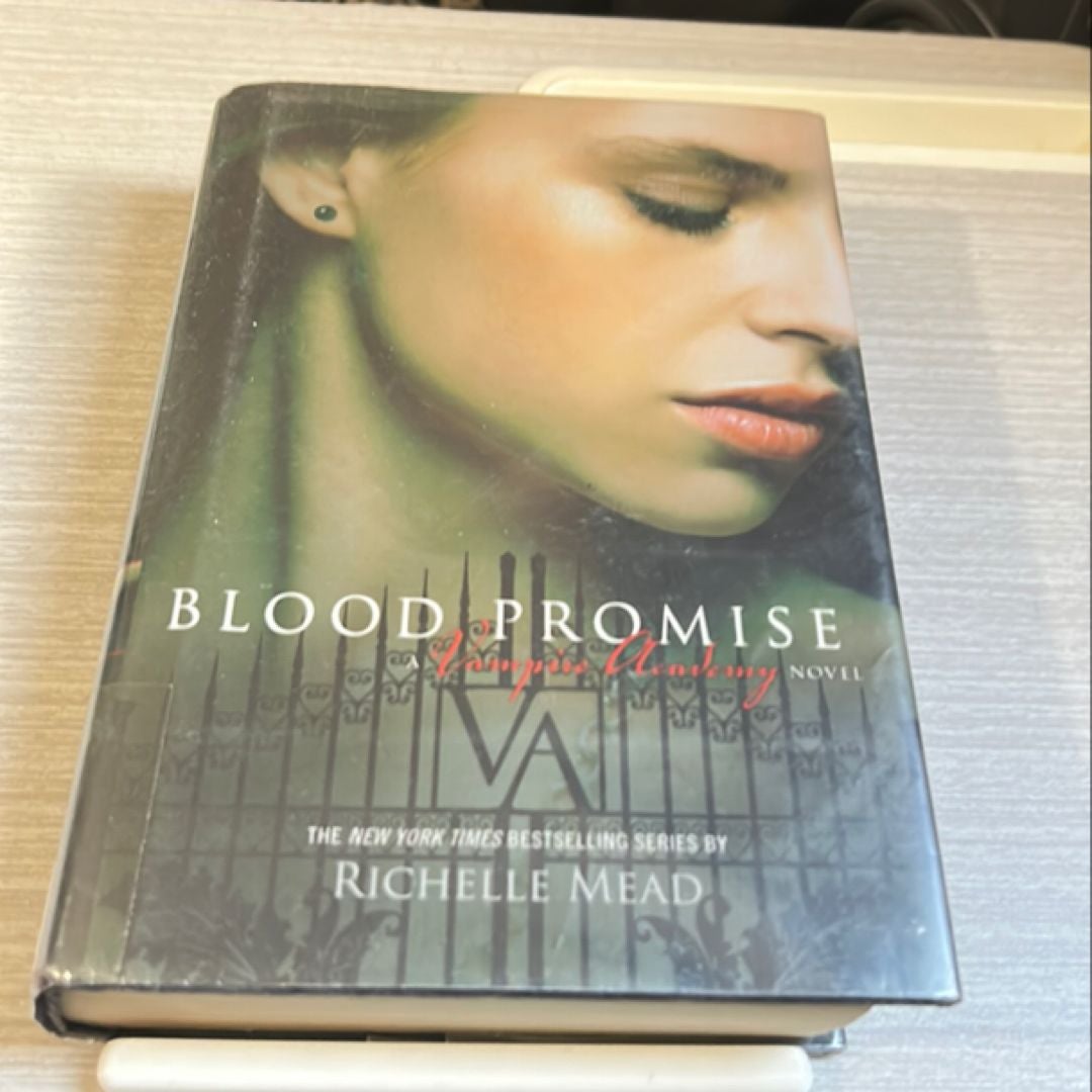 Blood Promise by Richelle Mead