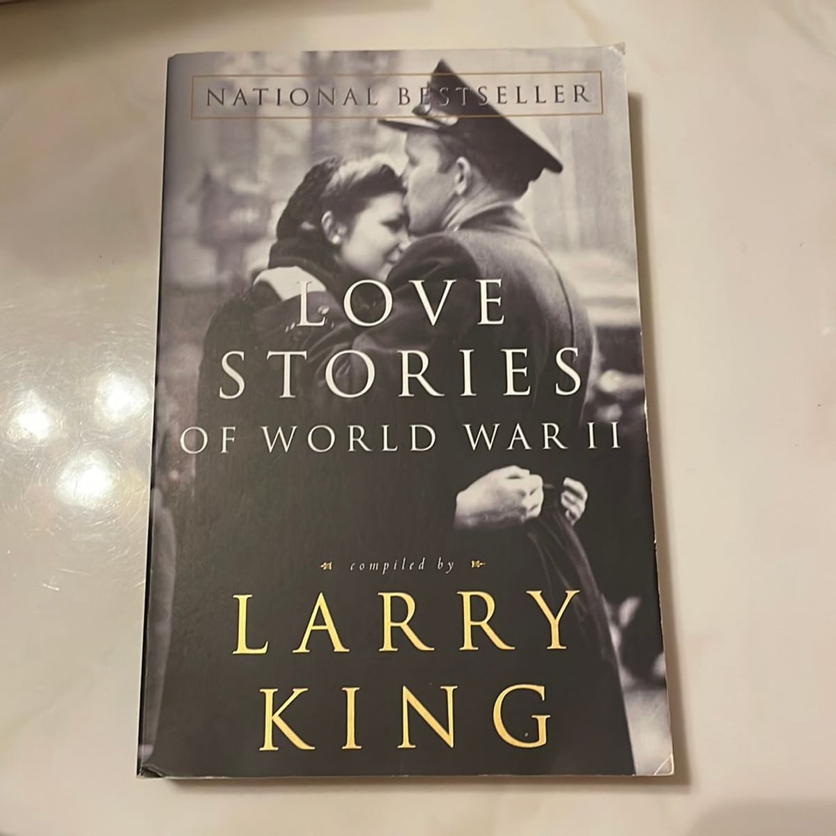Love Stories of World War II by Larry King, Paperback | Pangobooks