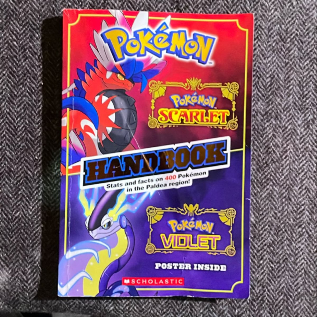 Scarlet and Violet Handbook (Pokémon) by Scholastic