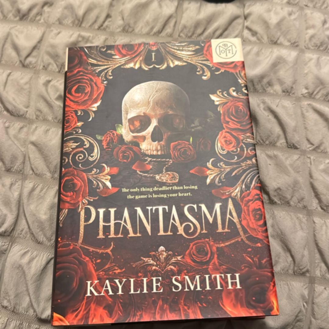 Phantasma by Kaylie Smith, Hardcover | Pangobooks
