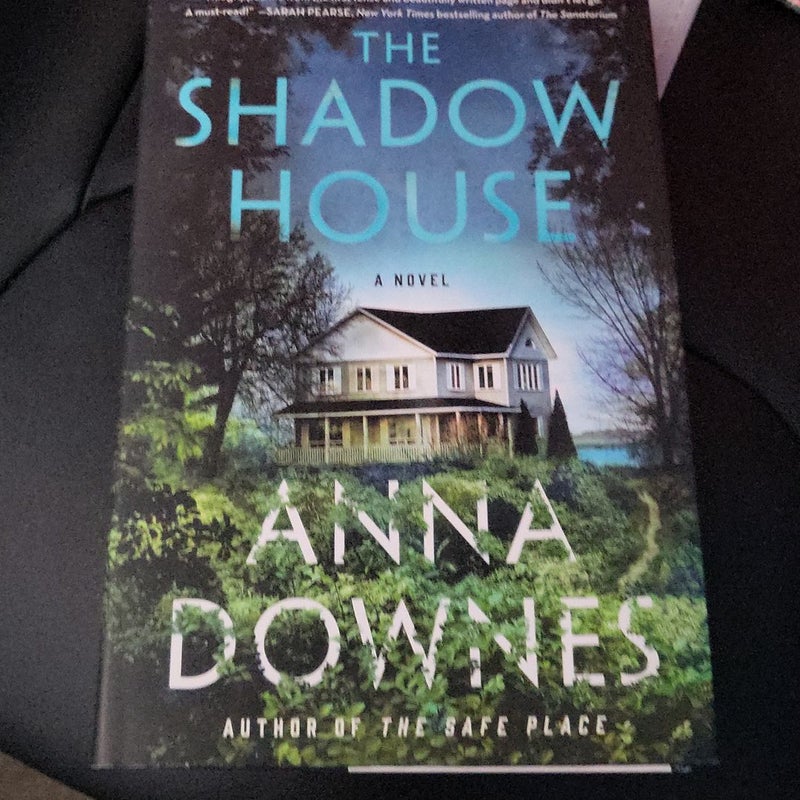 The Shadow House by Anna Downes, Hardcover | Pangobooks