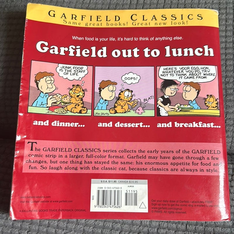Garfield Out to Lunch by Jim Davis, Paperback | Pangobooks